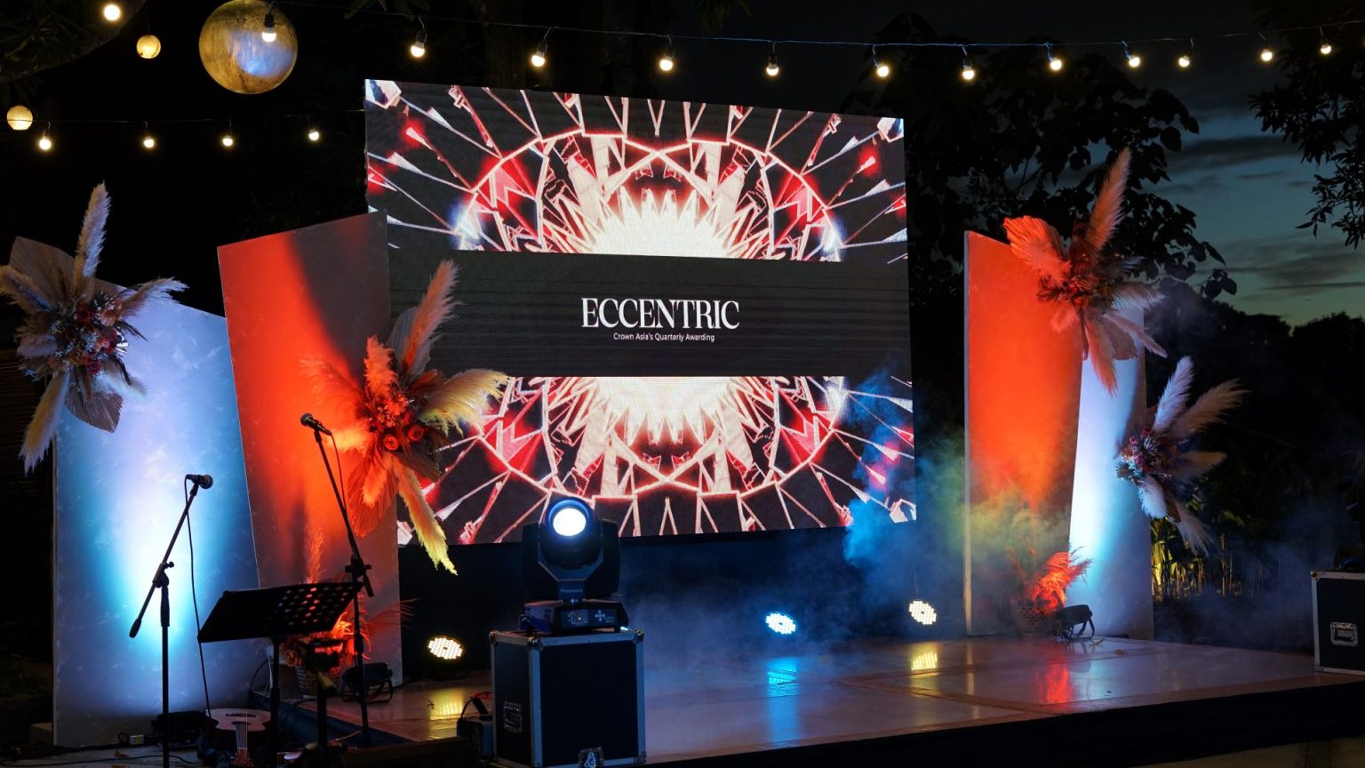 Eccentric: Crown Asia's Quarterly Awarding | Crown Asia