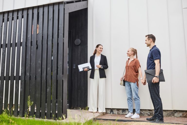 Why Real Estate Agent is a Good Career | Crown Asia