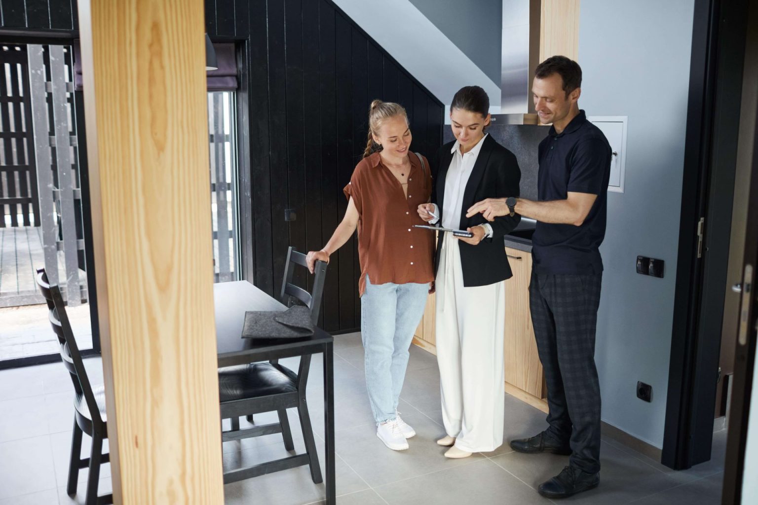 Things Keep In Mind When Tripping With A Client | Crown Asia
