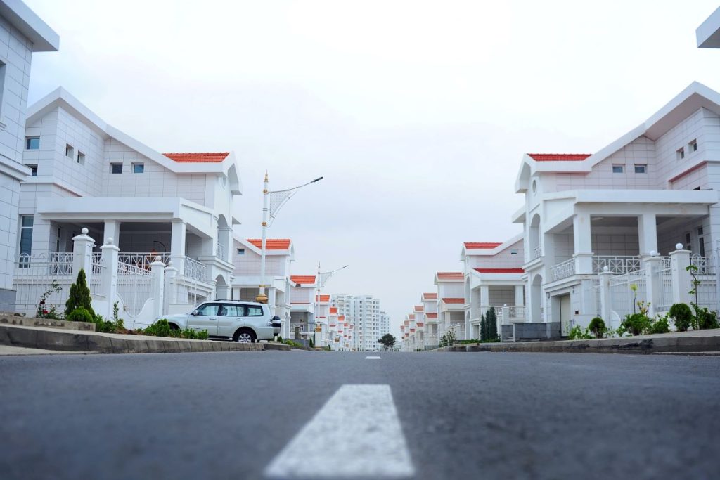 Local Real Estate Market Trends | Crown Asia