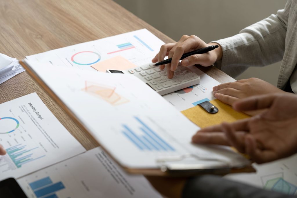 Accountant and Financial Advisors | Crown Asia