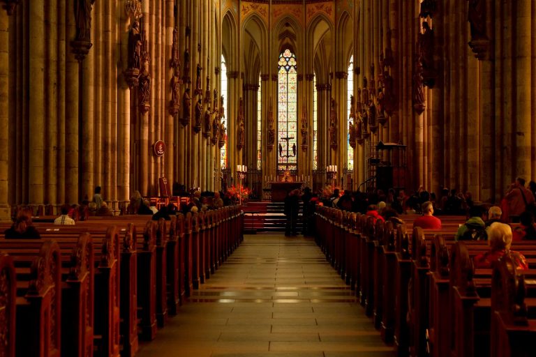 Simbang Gabi: A Filipino Christmas Tradition - Crown Asia
